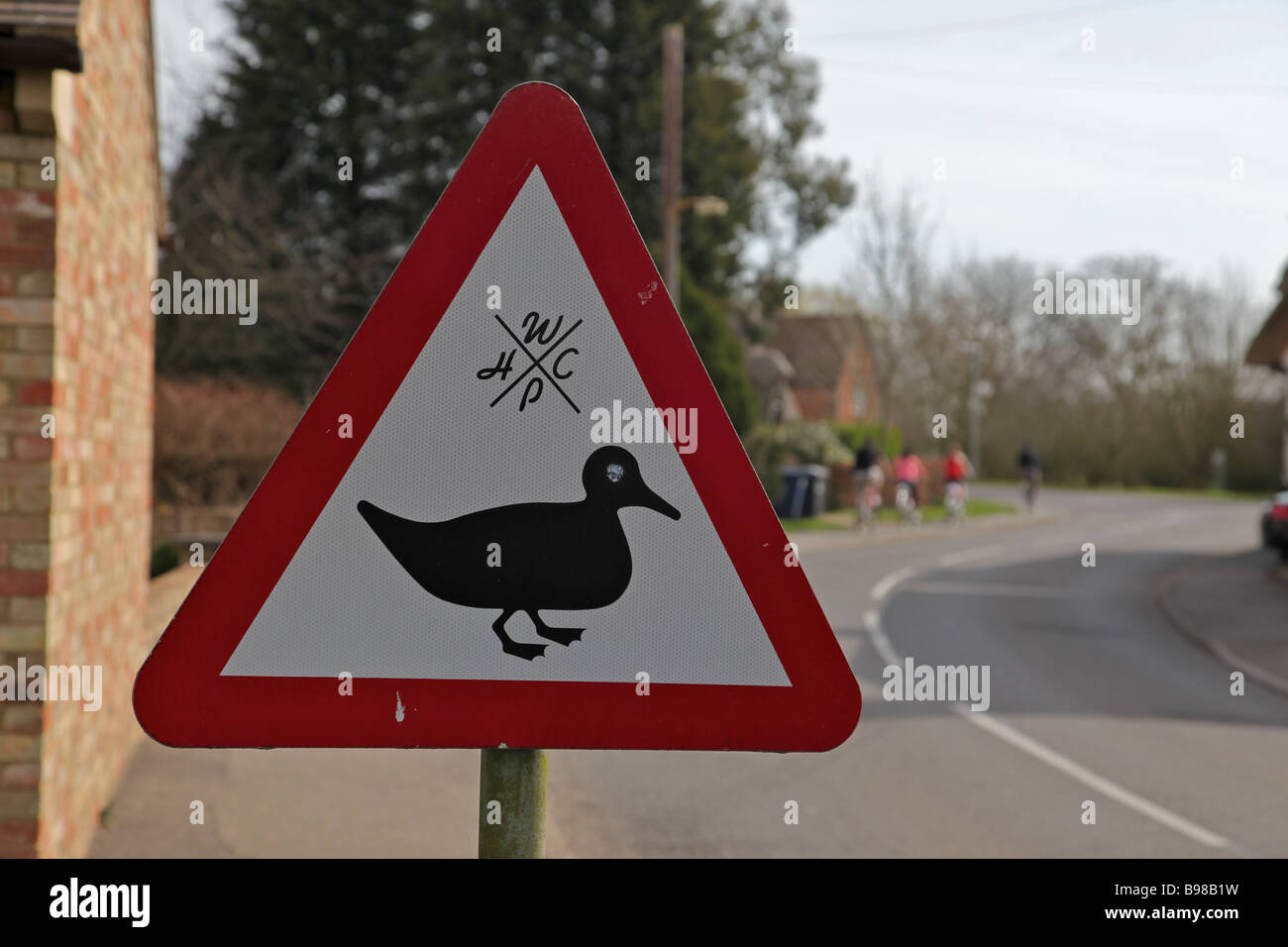 Duck road sign, England Stock Photo - Alamy