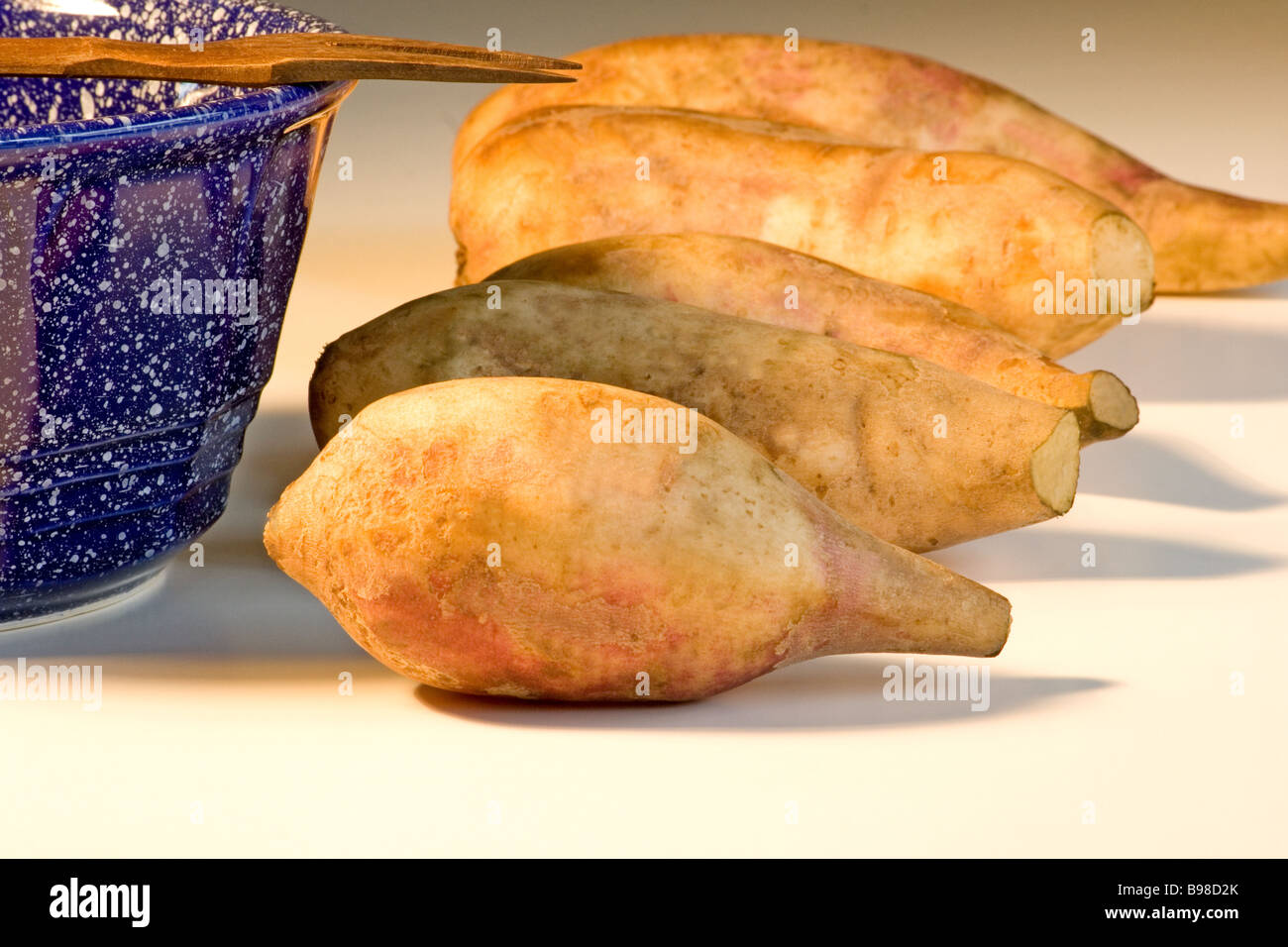 Andean yacon root hi-res stock photography and images - Alamy