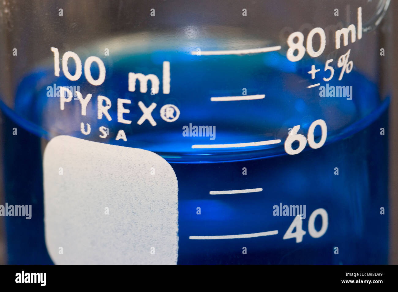 Laboratory flask hi-res stock photography and images - Alamy