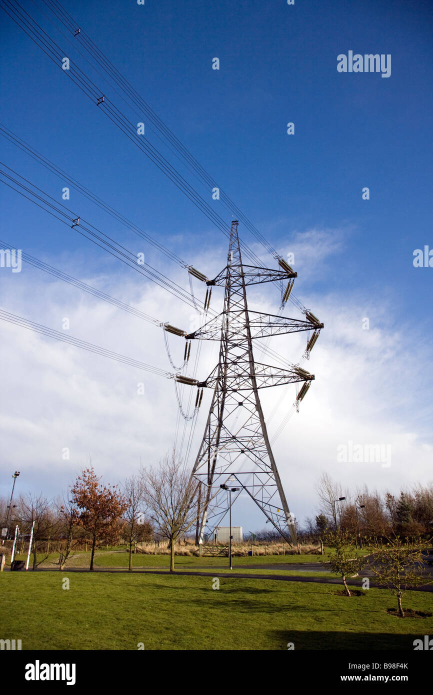 National grid electric pylon hi-res stock photography and images - Alamy