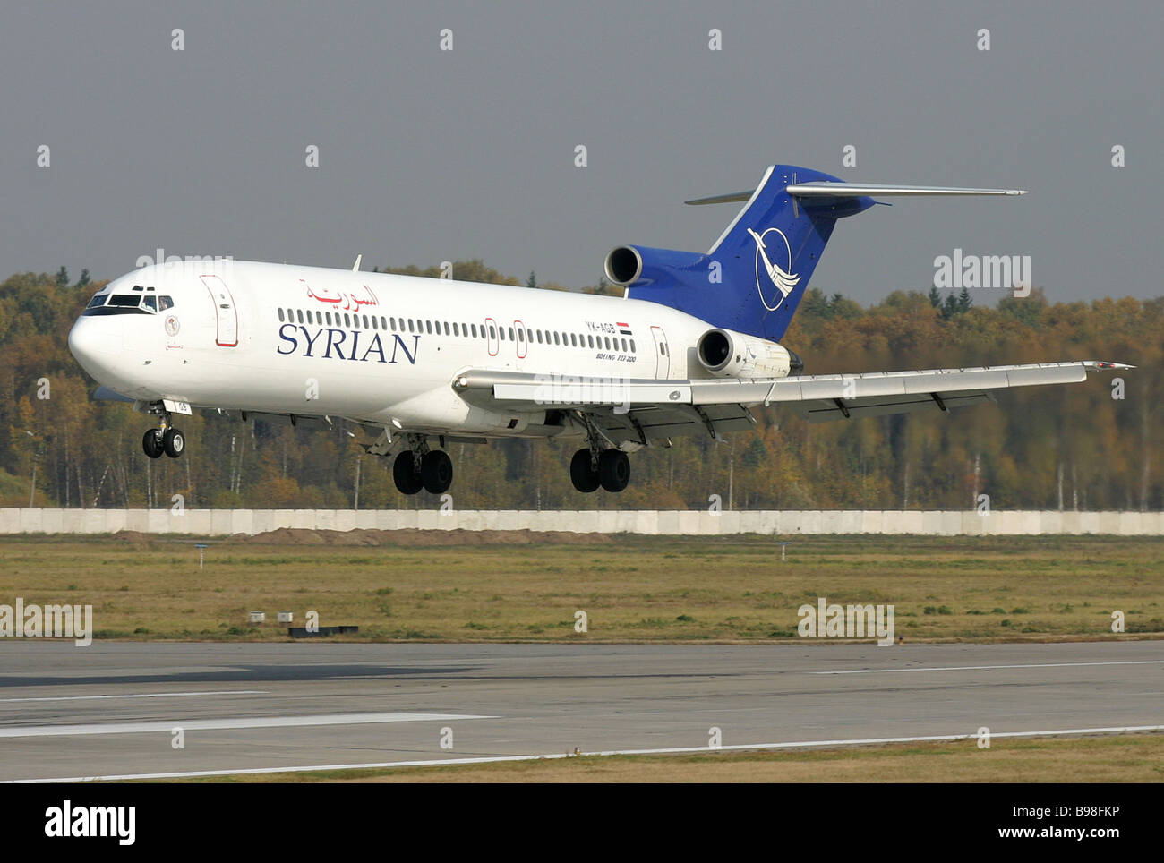 A Boeing B 727 jetliner of Syrian Arab Airlines Stock Photo - Alamy