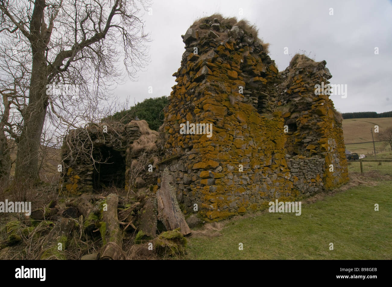 Outer walls of Blackhouse Tower with entrance to spiral staircase on ...