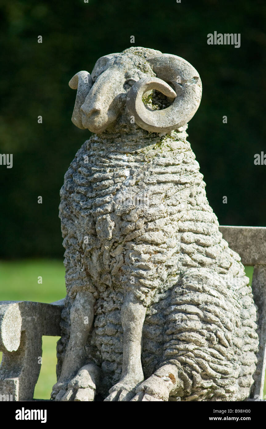 Ram sculpture hi-res stock photography and images - Alamy