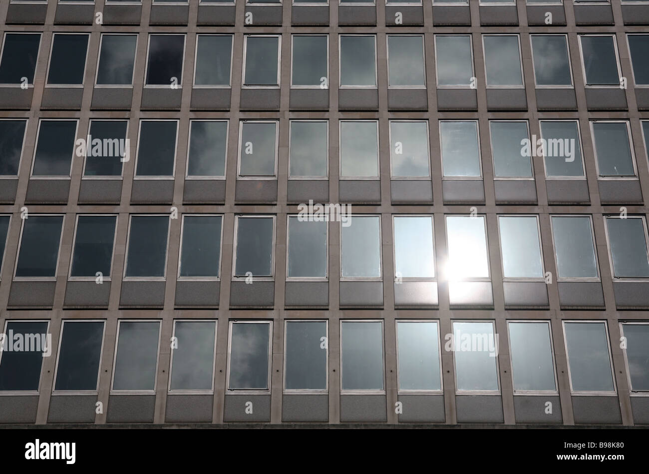 Office windows glass concrete hi-res stock photography and images - Alamy