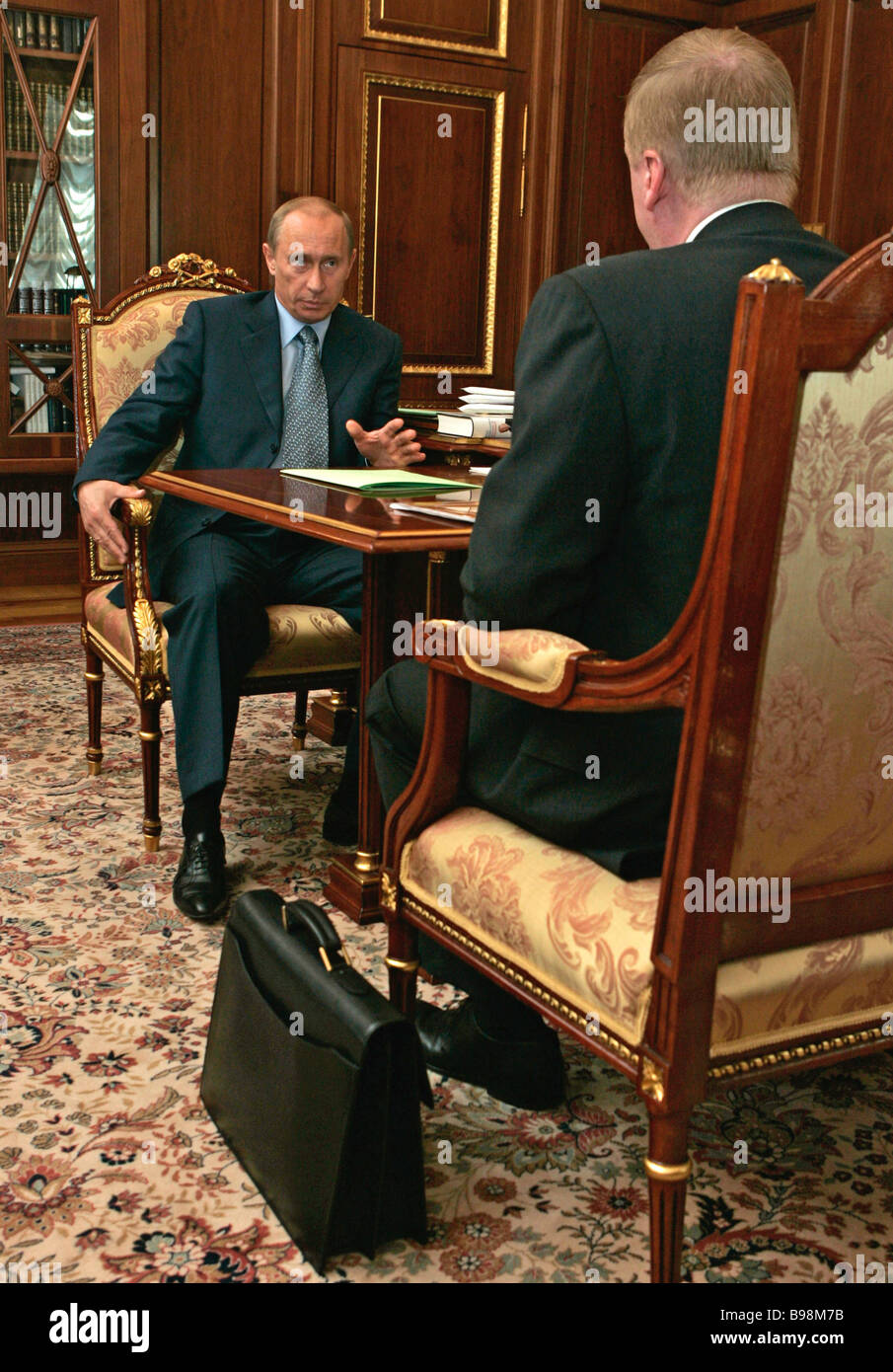 From left to right Russian President Vladimir Putin and Anatoly Chubais ...