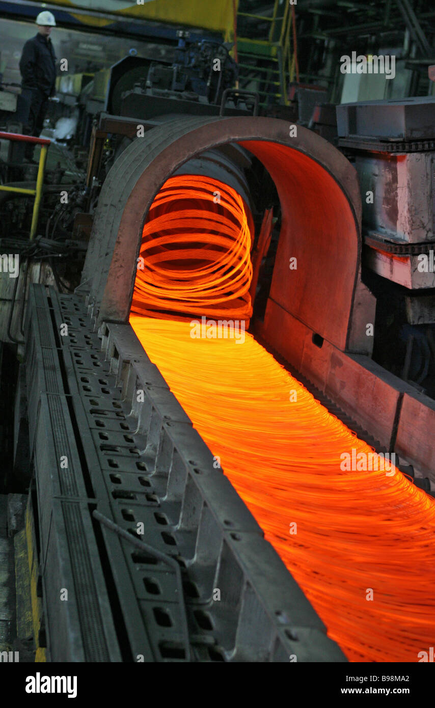 A bar rolling mill shop Magnitogorsk metal working plant Stock Photo ...