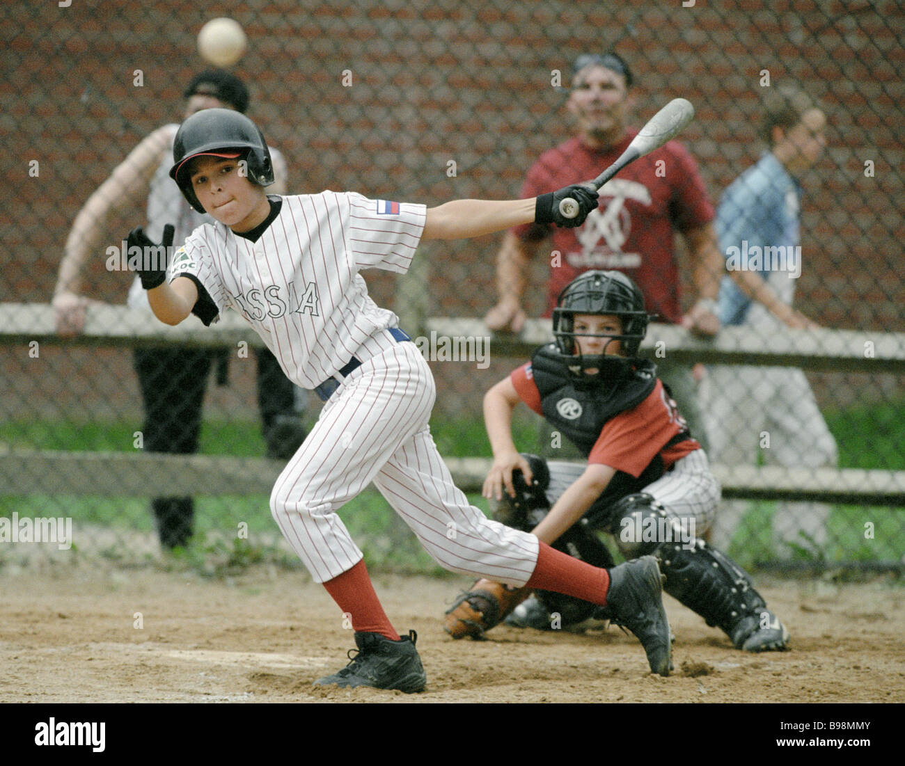 A friendly match of Russian and American children s baseball teams ...