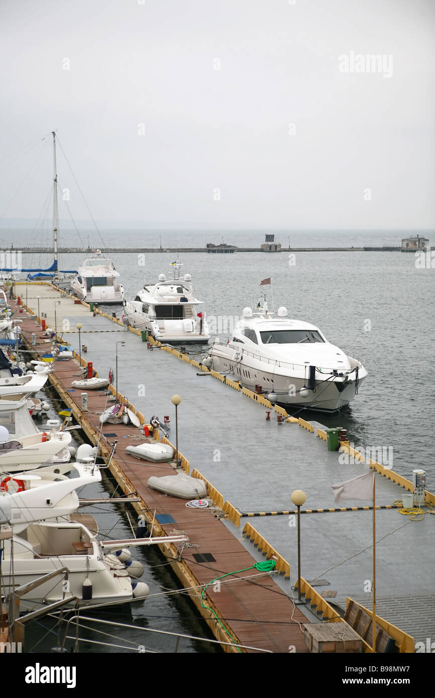 Busy Sea Port Stock Photos & Busy Sea Port Stock Images - Alamy