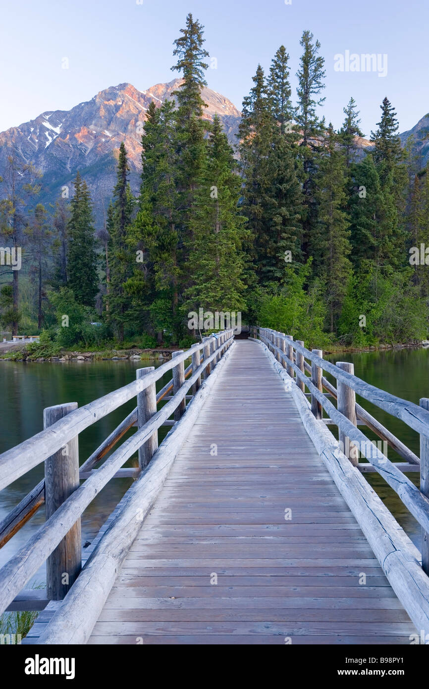 Bridge Pyramid Lake High Resolution Stock Photography and Images - Alamy