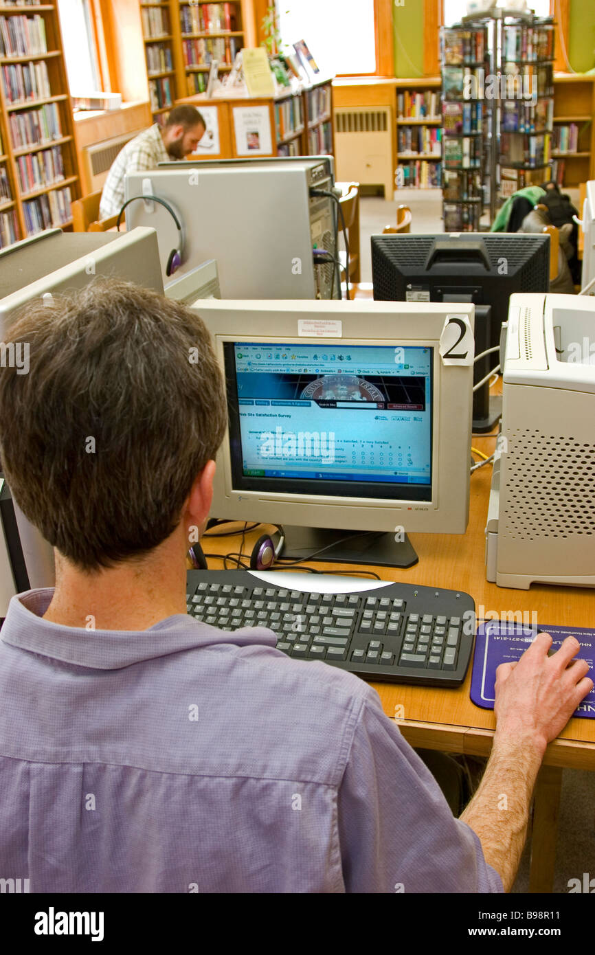 Malecomputer hi-res stock photography and images - Alamy