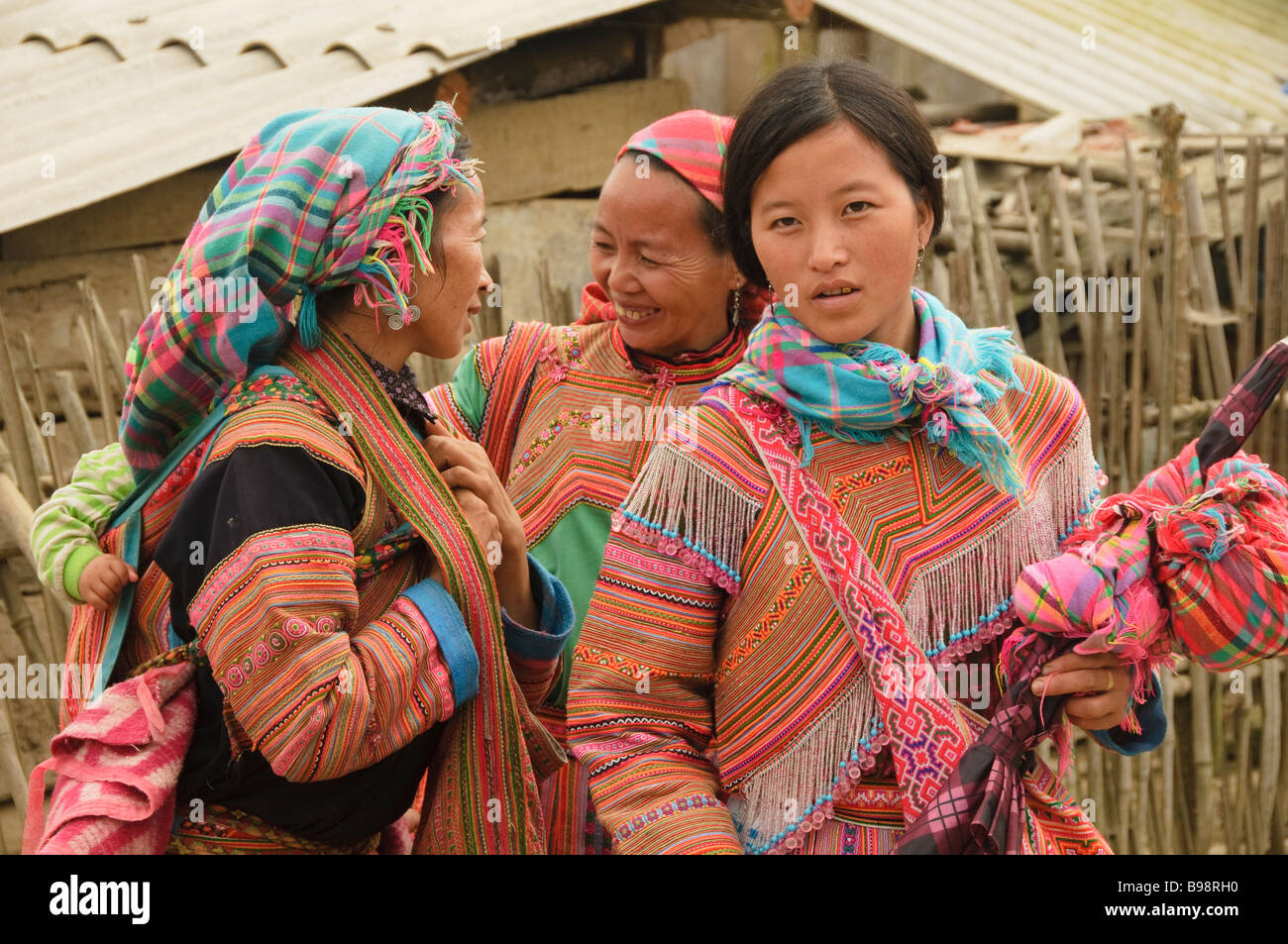colorful Flower Hmong women in the market in Cau Son near Bac Ha ...