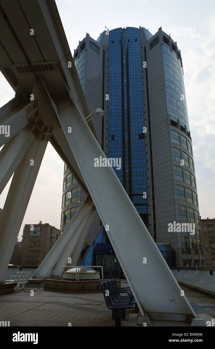 Office center Tower 2000 and Bagration Bridge Stock Photo - Alamy