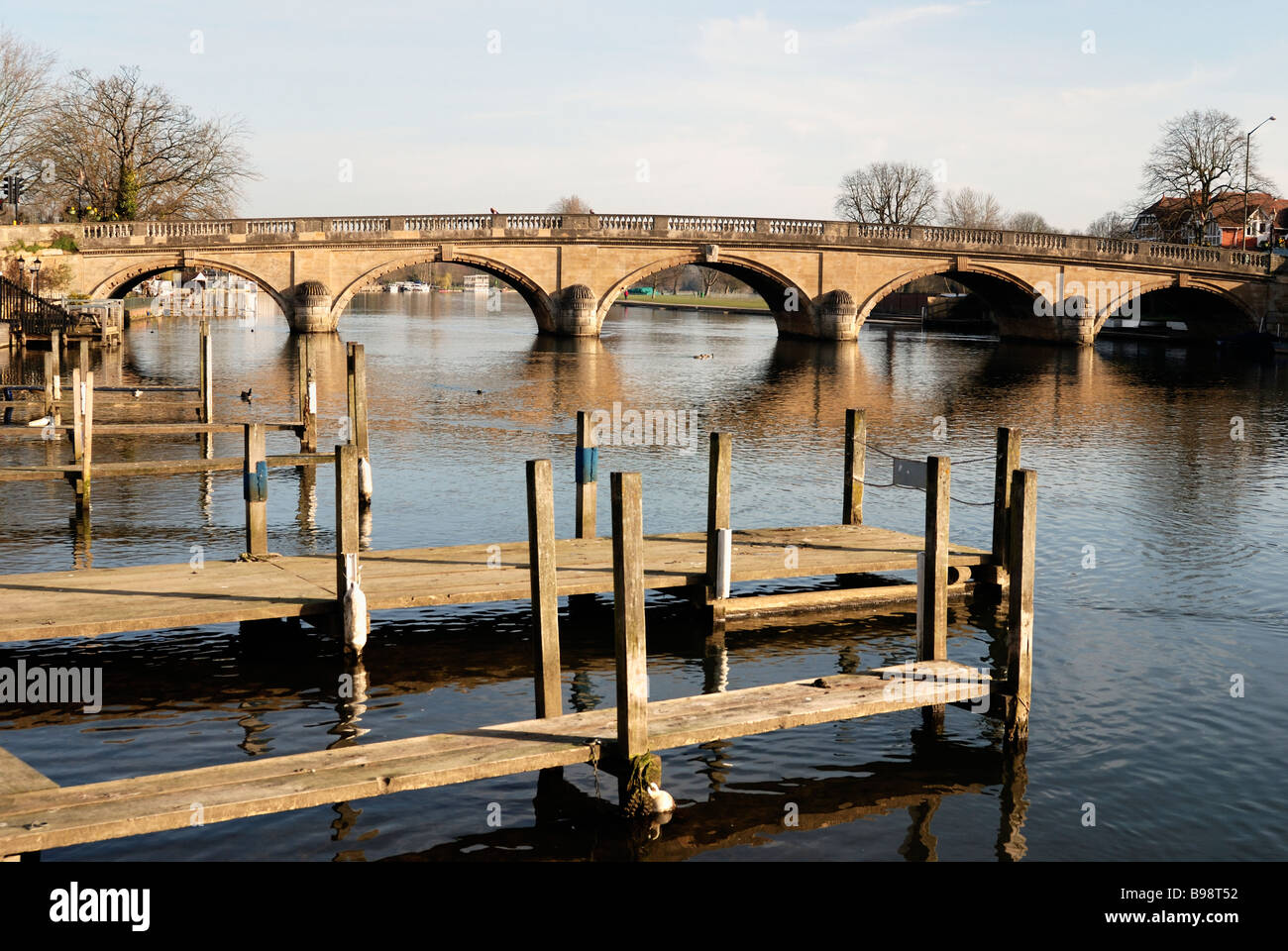 Henley on Thames Bridge with pontoons in foreground Stock Photo - Alamy