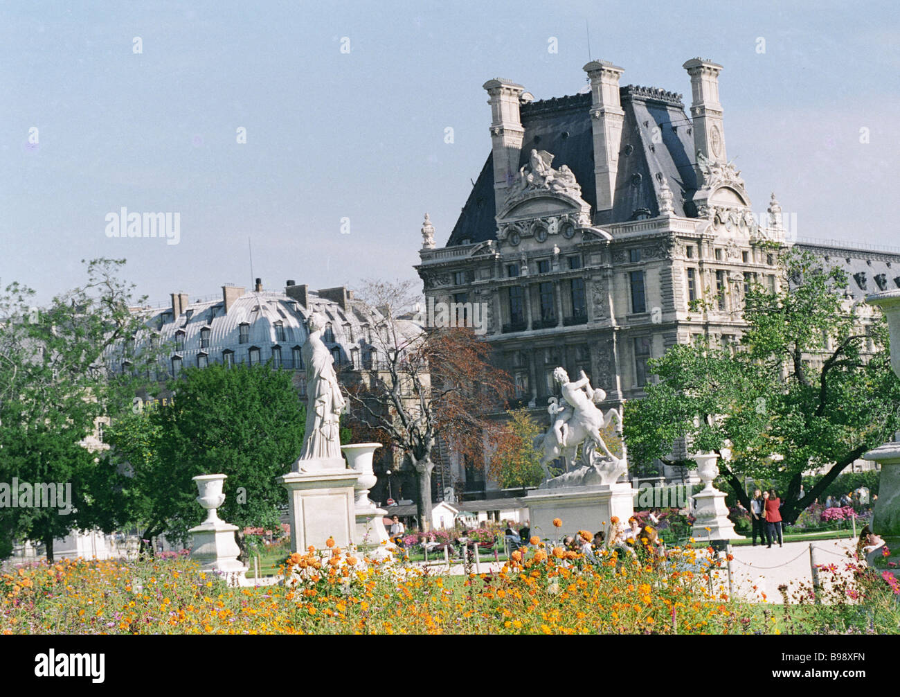 View of the Louvre from the Tuileries gardens Stock Photo - Alamy