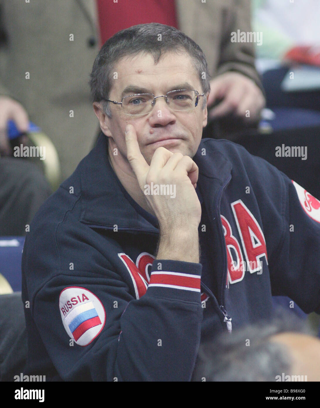 Russia s Igor Andreyev and Nikolai Davydenko beat Michael Llodra and ...