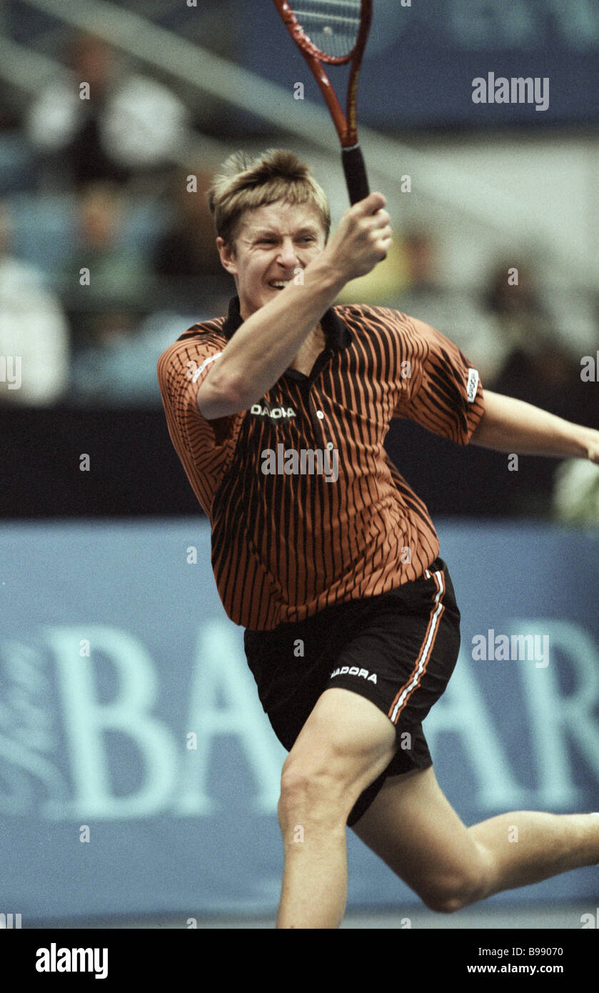 Russia s Yevgeny Kafelnikov won the eighth Kremlin Cup international ...