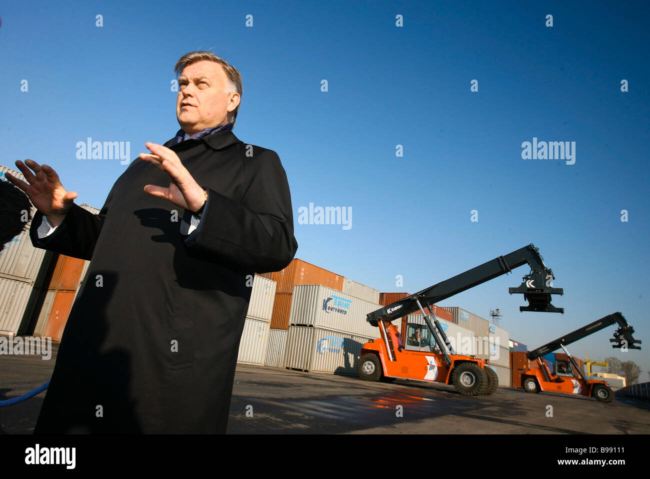 Vladimir Yakunin chief executive officer of transport monopoly Russian ...