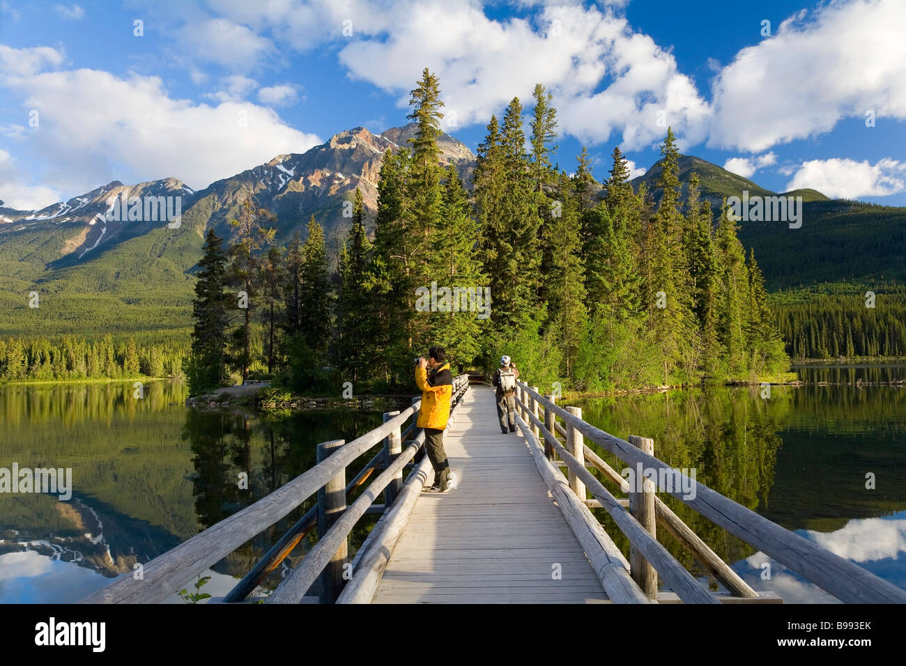 bridge Pyramid Lake, nr Jasper. Jasper National park, Alberta, Canada ...