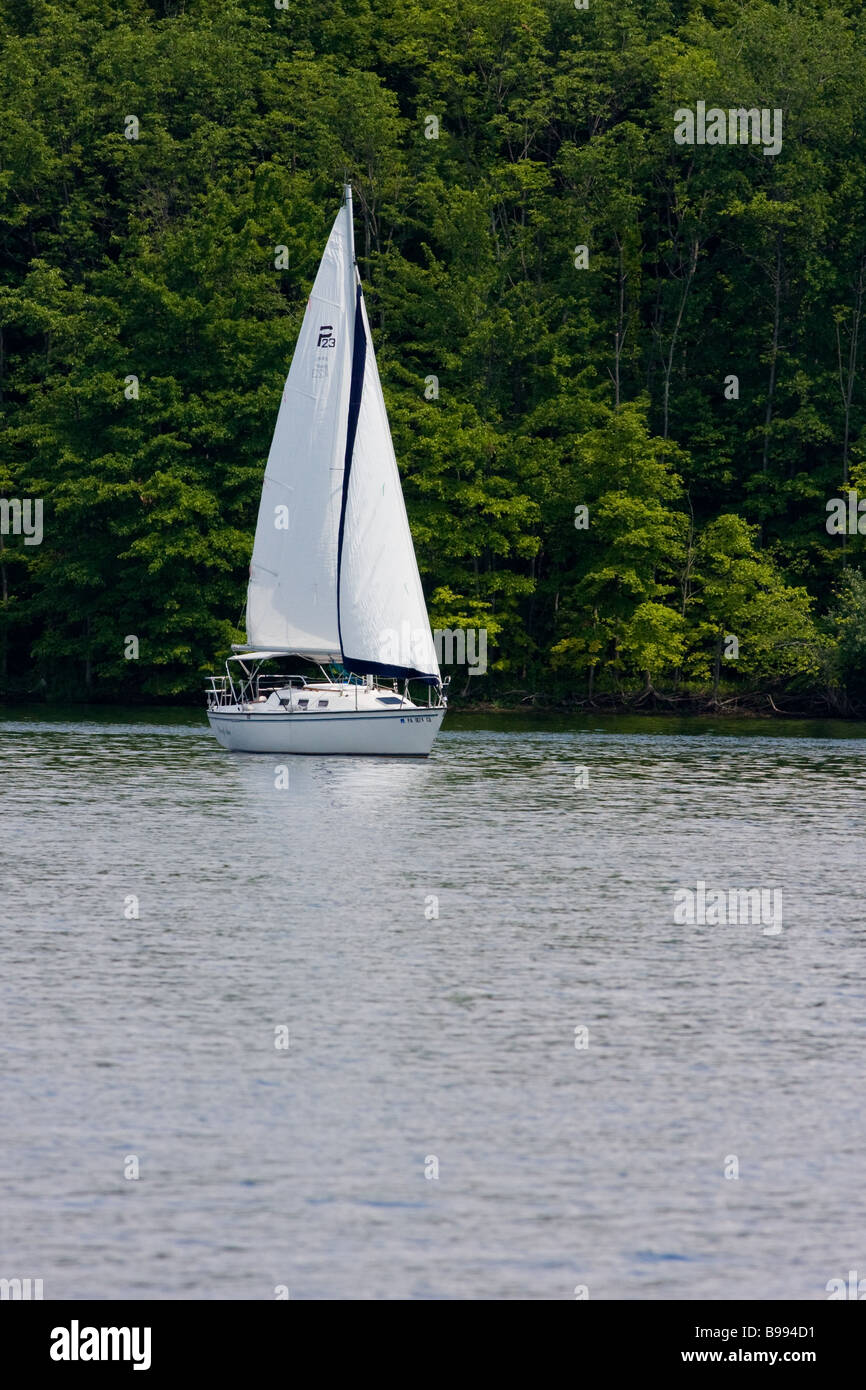 Smooth sailing view hi-res stock photography and images - Alamy