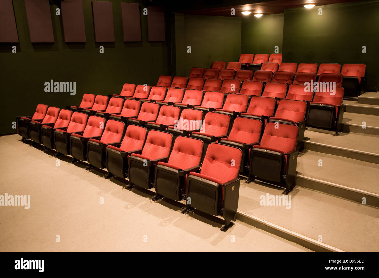 Empty cinema hi-res stock photography and images - Alamy
