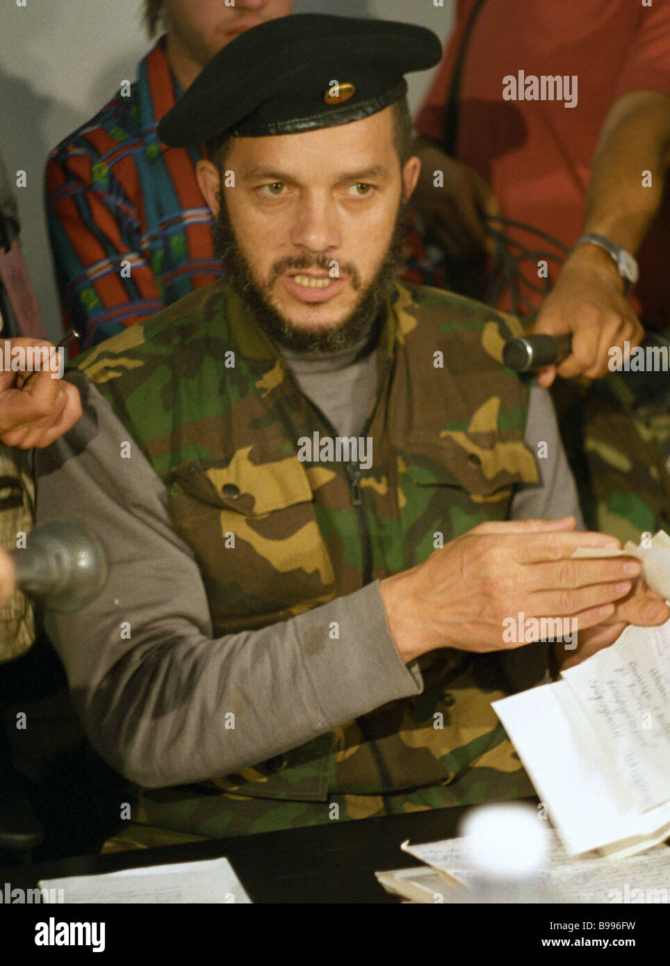 Head of Dudayev s delegation Usman Imayev answers journalists questions ...