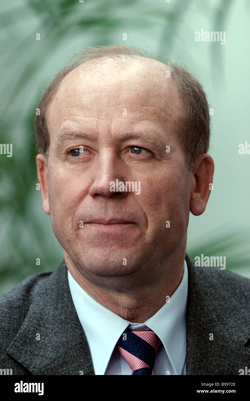 Airport Director High Resolution Stock Photography and Images - Alamy