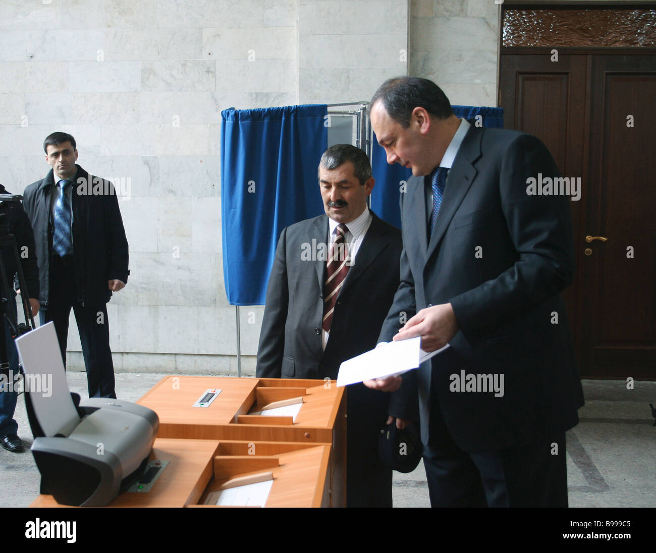 Magomedsalam Magomedov Dagestani Popular Assembly President to the ...