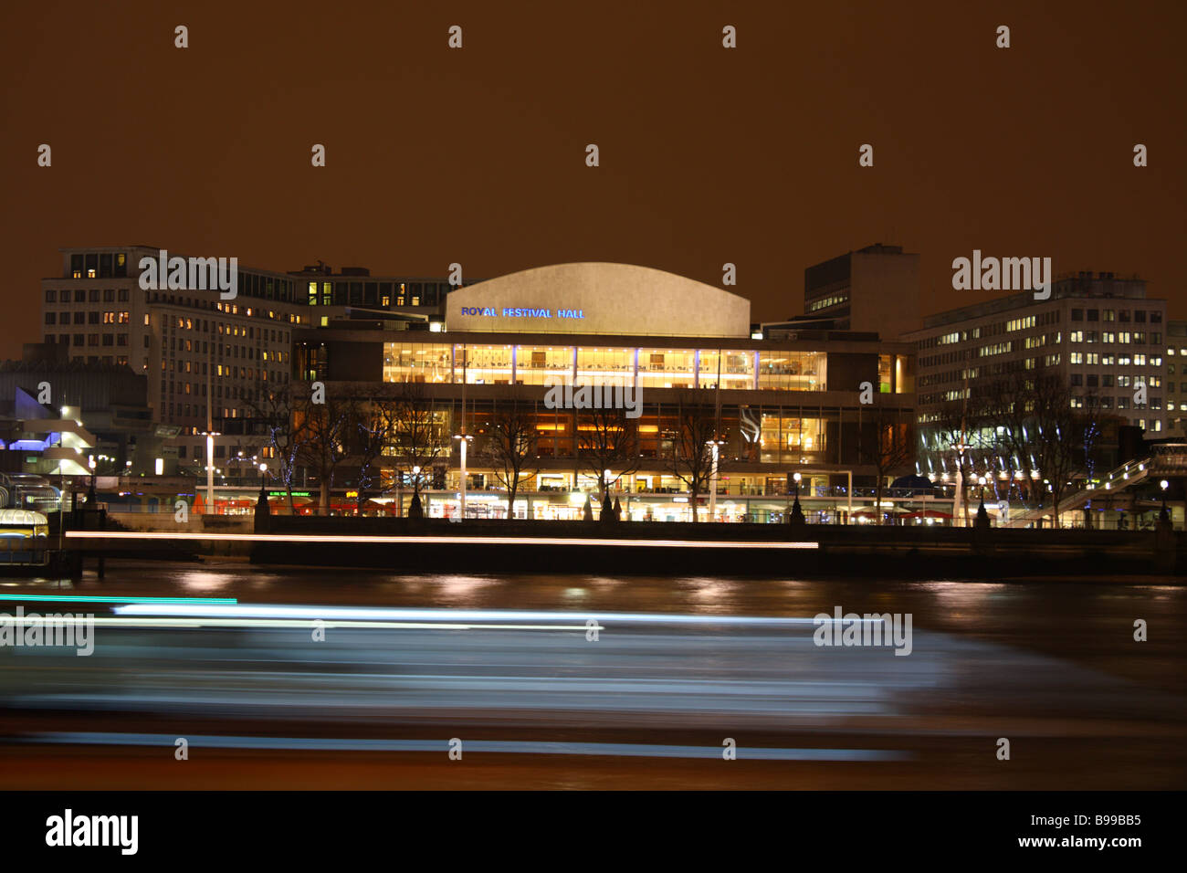 Festival hall embankment hi-res stock photography and images - Alamy