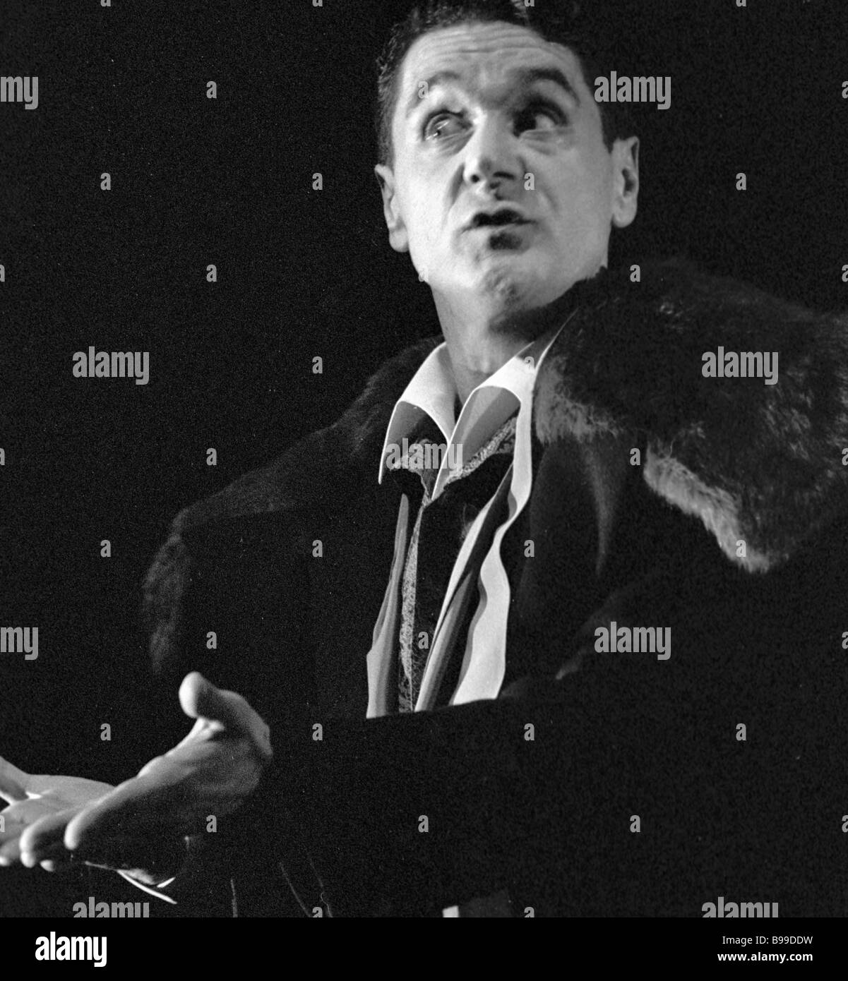 Nikolai Gogol s The Inspector General on at the Vakhtangov Theatre ...