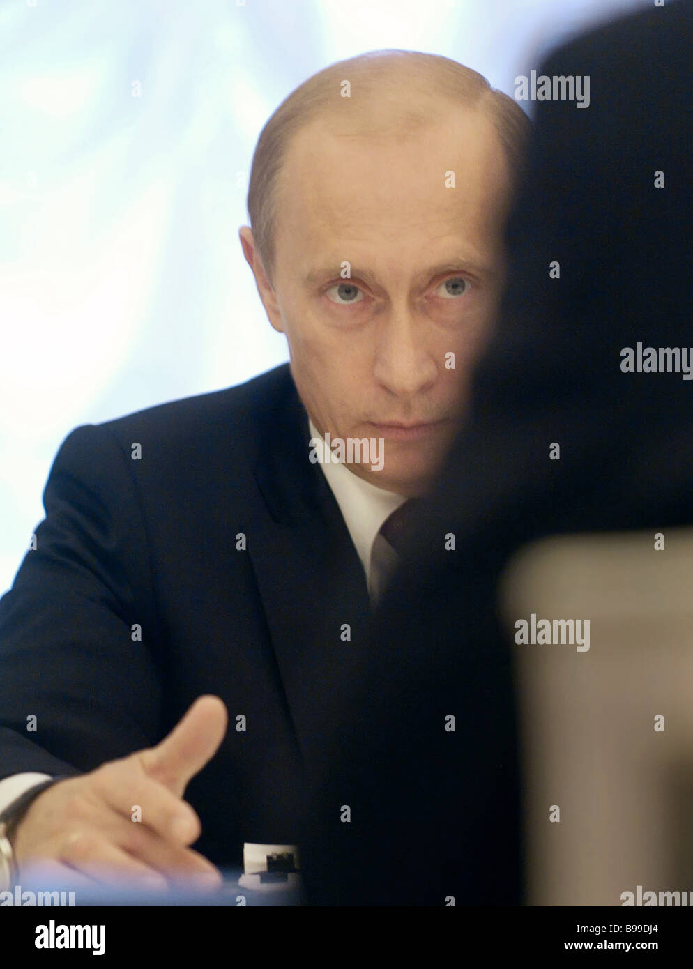 Russian President Vladimir Putin receiving Slovenian Prime Minister ...