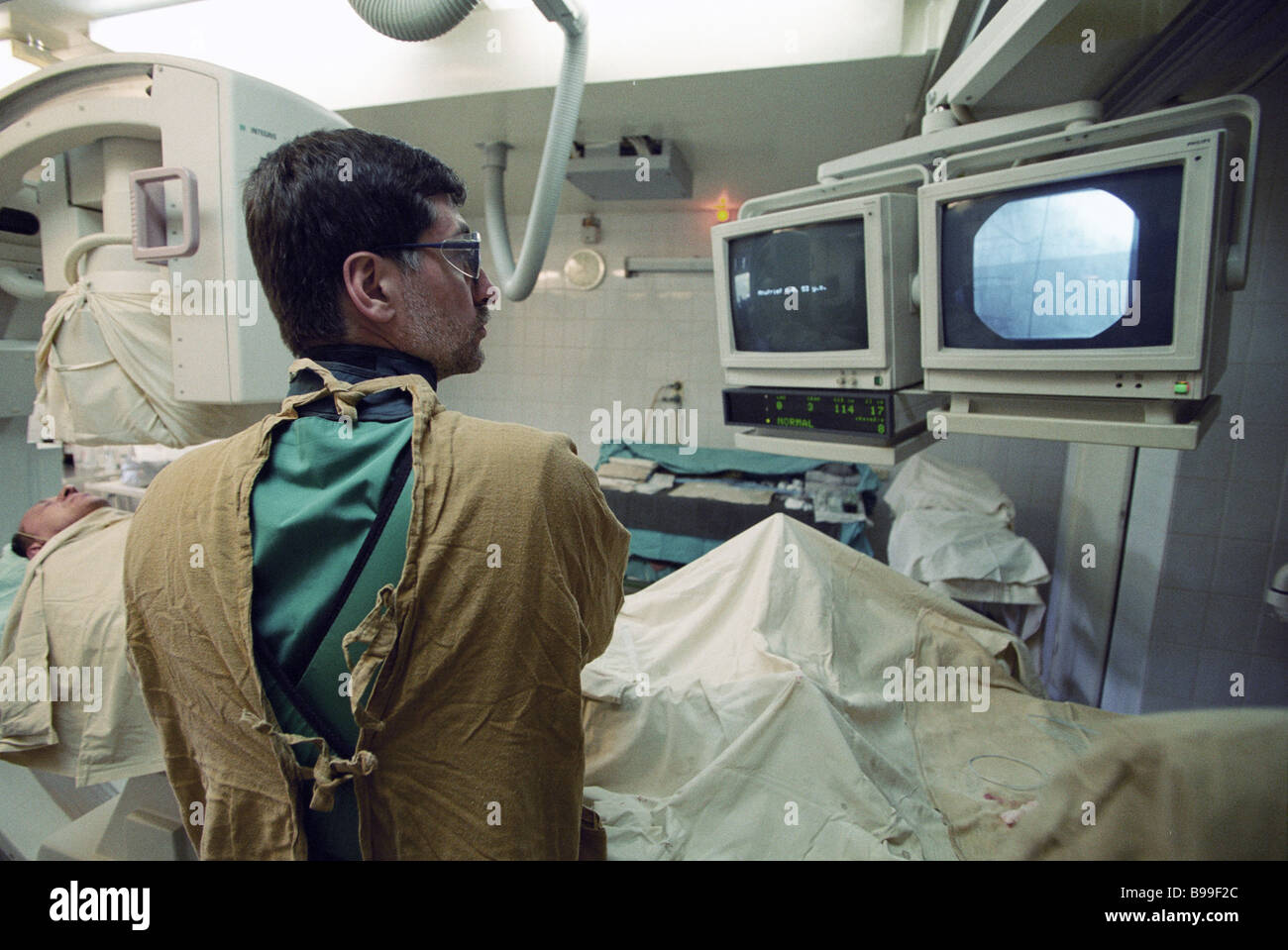 Lithotripsy High Resolution Stock Photography and Images - Alamy