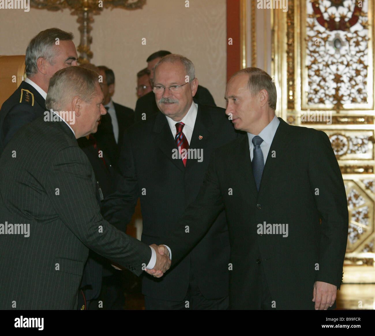 Russian President Vladimir Putin and Slovakian President Ivan ...