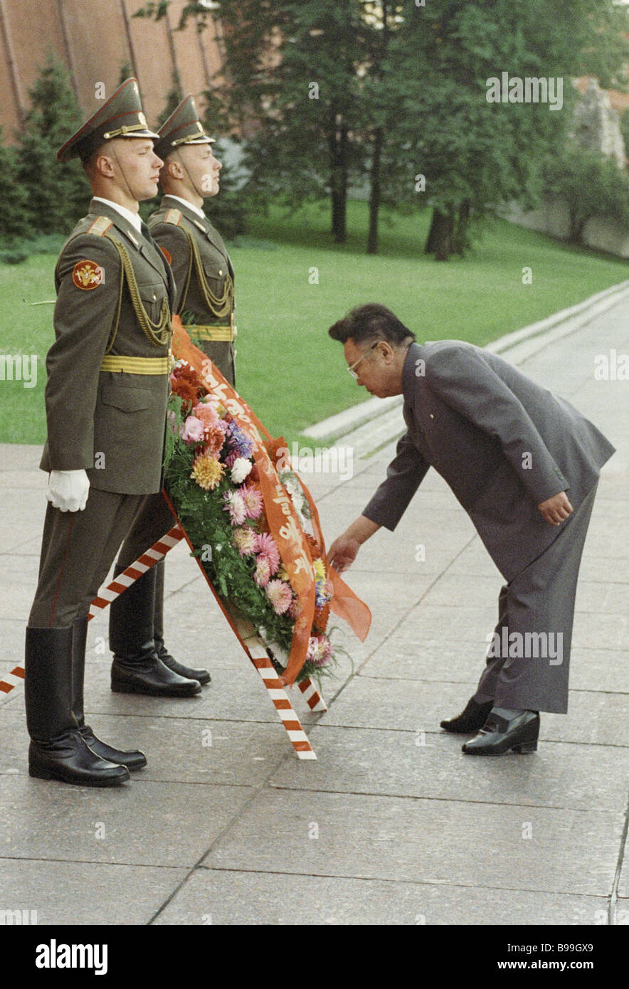 Leader of the Democratic People s Republic of Korea Kim Jong Il right ...