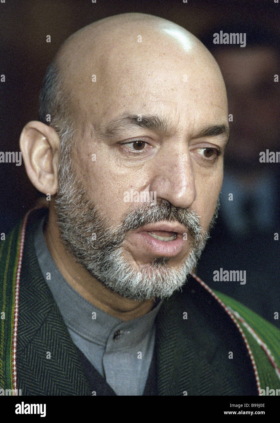 Hamid Karzai head of Afghanistan s transitional administration Stock ...