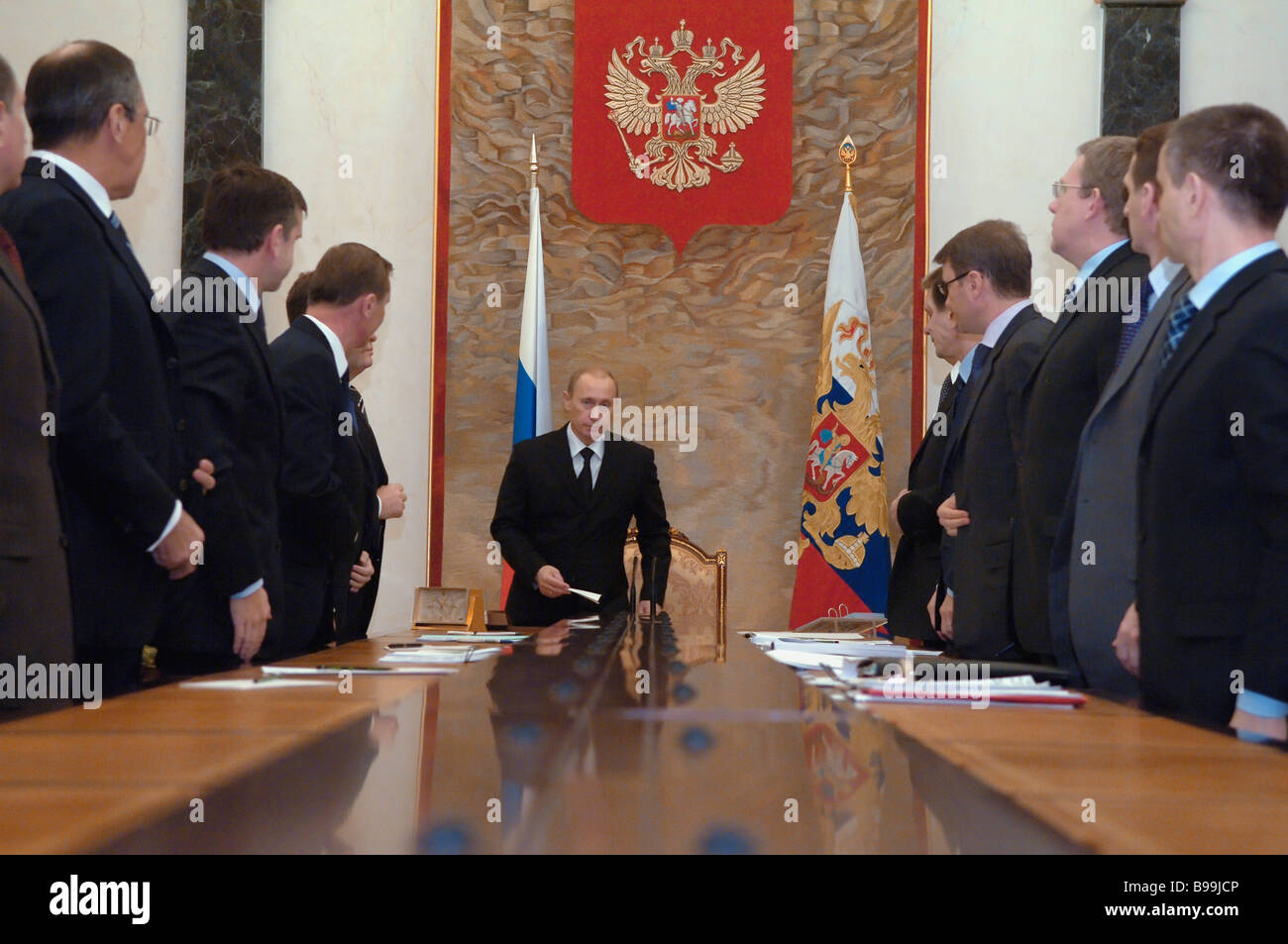 Russian President Vladimir Putin holds conference with government ...