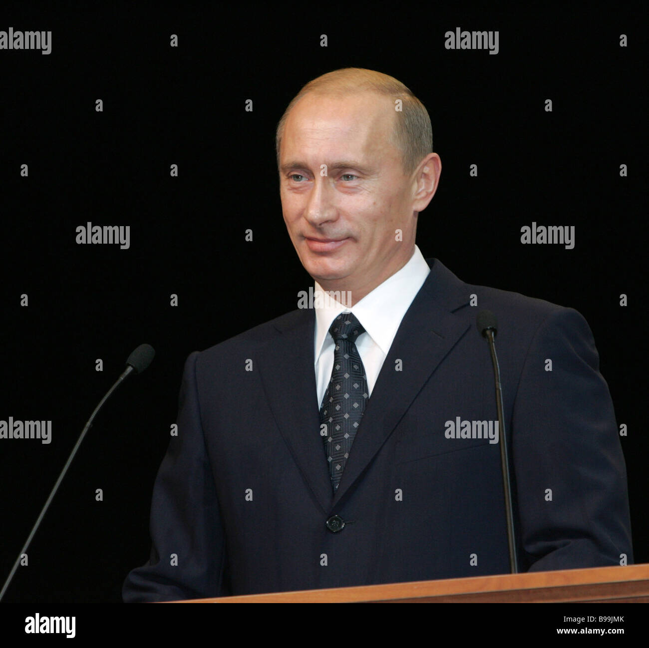 Russian President Vladimir Putin addressing the 6th session of the ...