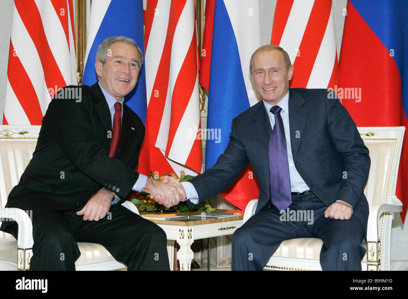 U S President George Bush and Russian President Vladimir Putin left to ...