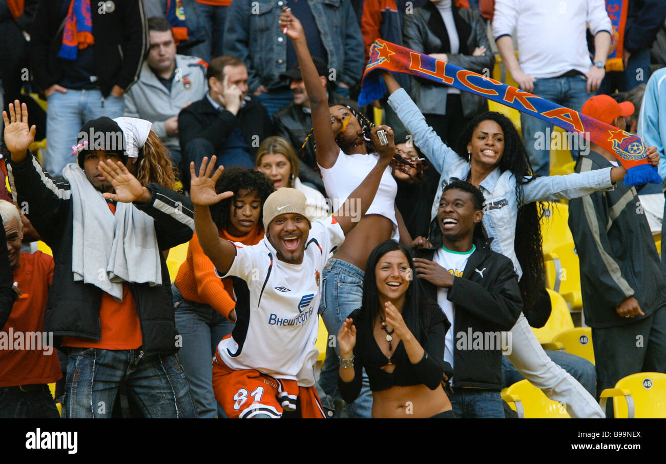 Brazilian Fans High Resolution Stock Photography and Images - Alamy