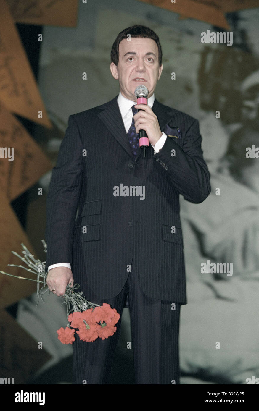 Pop singer Iosif Kobzon People s Actor of the USSR at a concert under ...