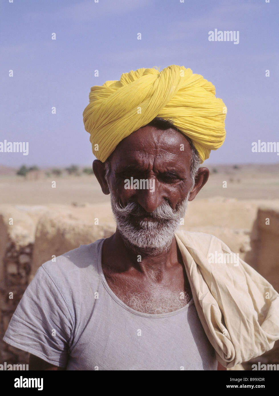 the man with the yellow turban Luxor Egypt Stock Photo - Alamy