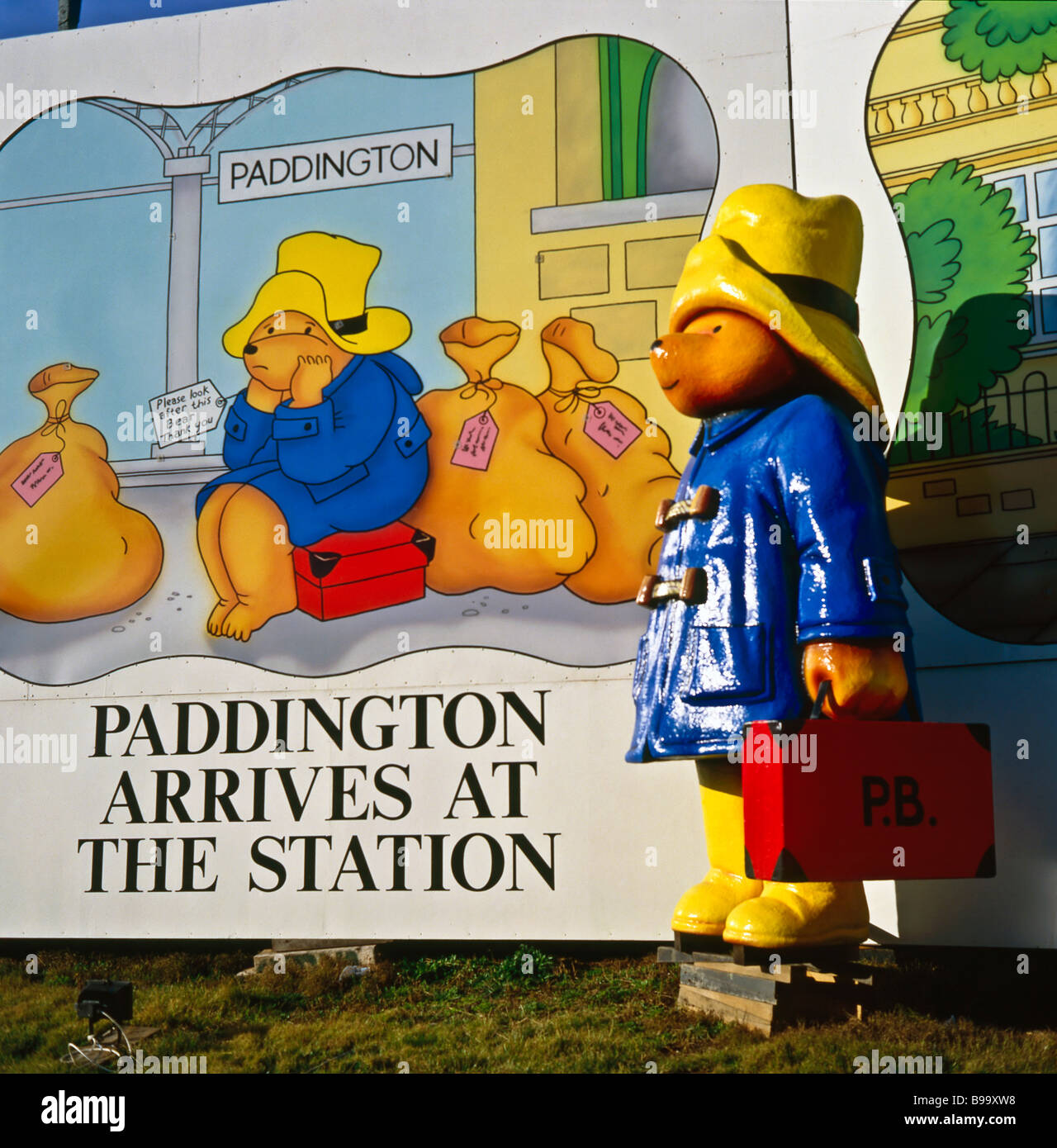 Paddington Bear. Vintage image of the Paddington Bear cartoon character ...