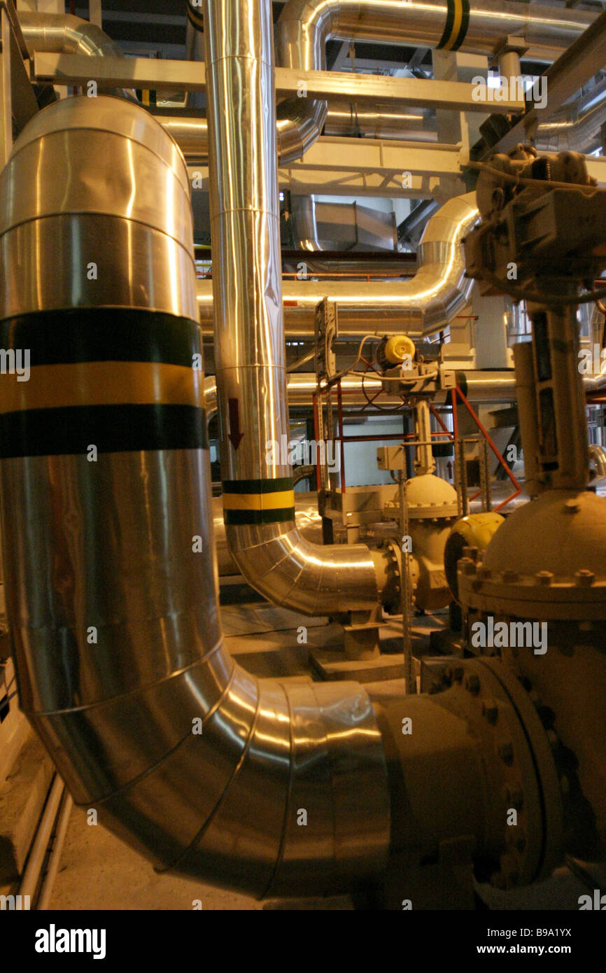 At the powerhouse hall of the district heat supply station Tushino 5 of ...