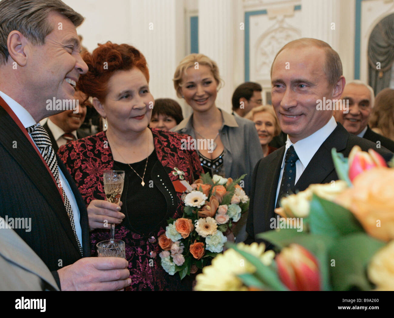 Singer Leo leshchenko left and President Vladimir Putin right following ...