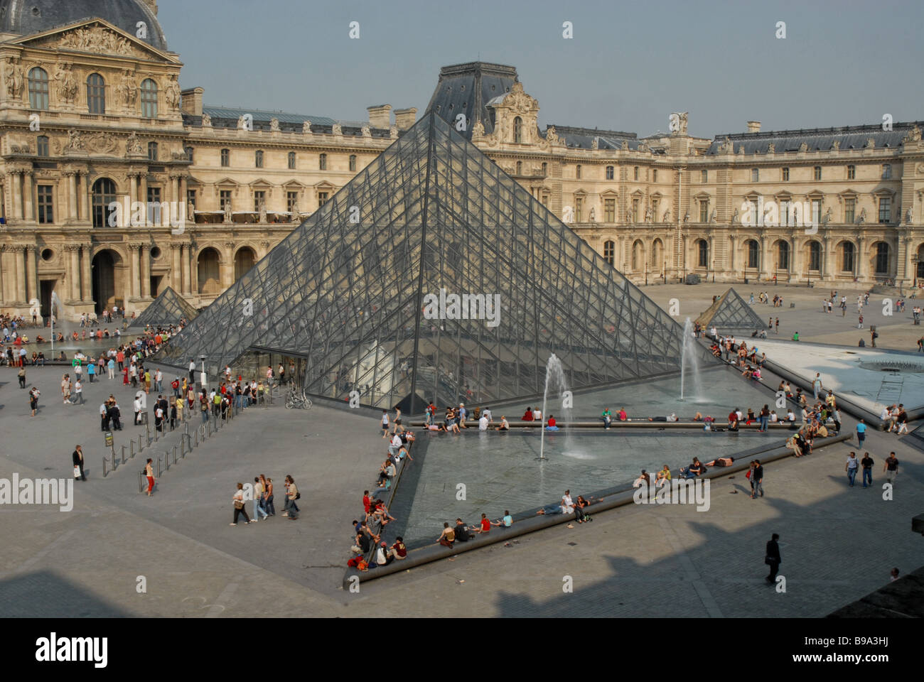 View of the louvre pyramid Stock Photo - Alamy