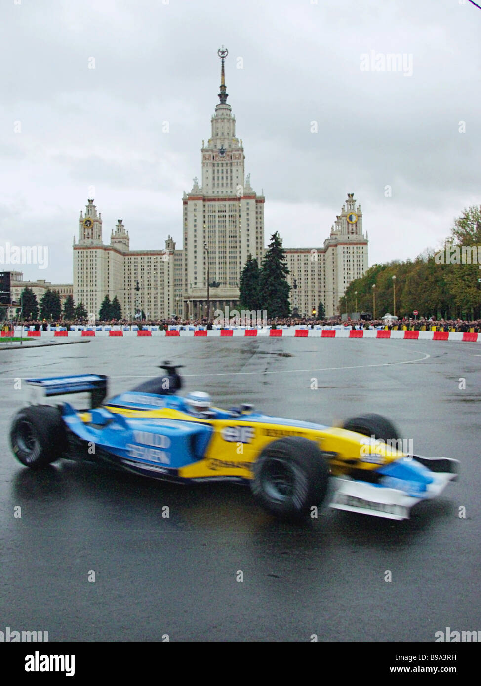 The first Formula One race in Moscow Jarno Trulli and Fernando Alonso ...