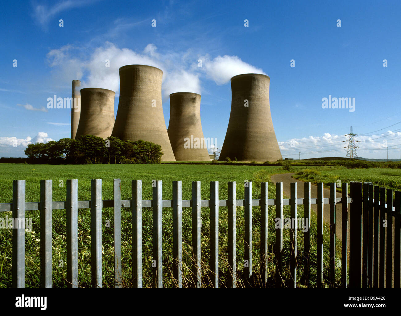 UK England Lancashire Widnes Power Station cooling towers Stock Photo ...