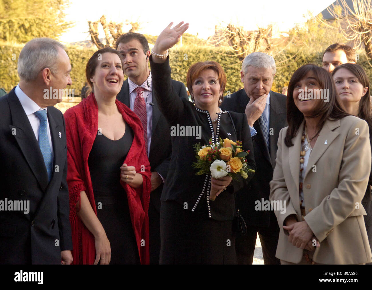 Russian First Lady Lyudmila Putin center visiting the flamenco dance ...
