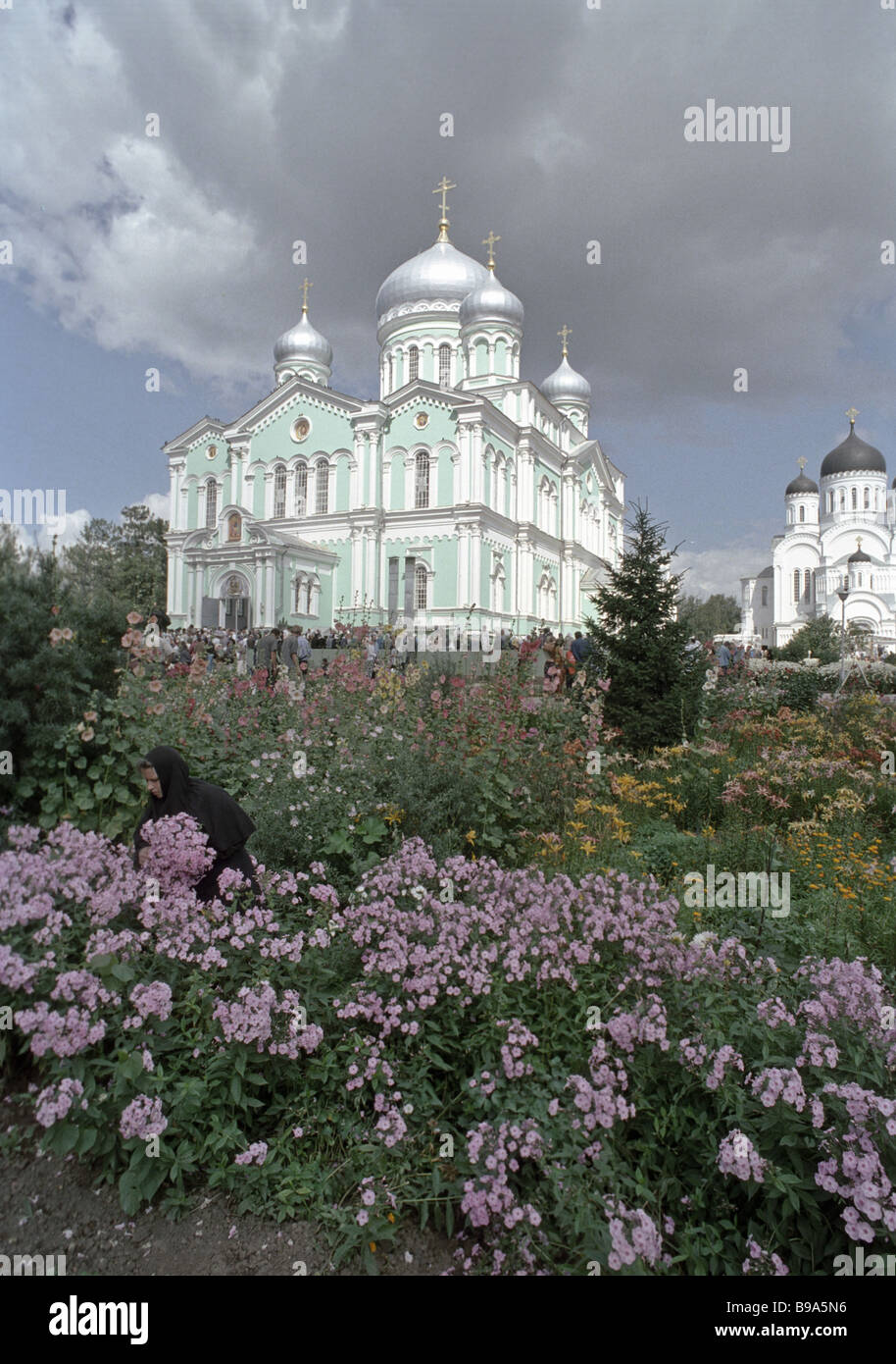 The Trinity Cathedral at the Diveyevo Convent of St Seraphim Stock ...