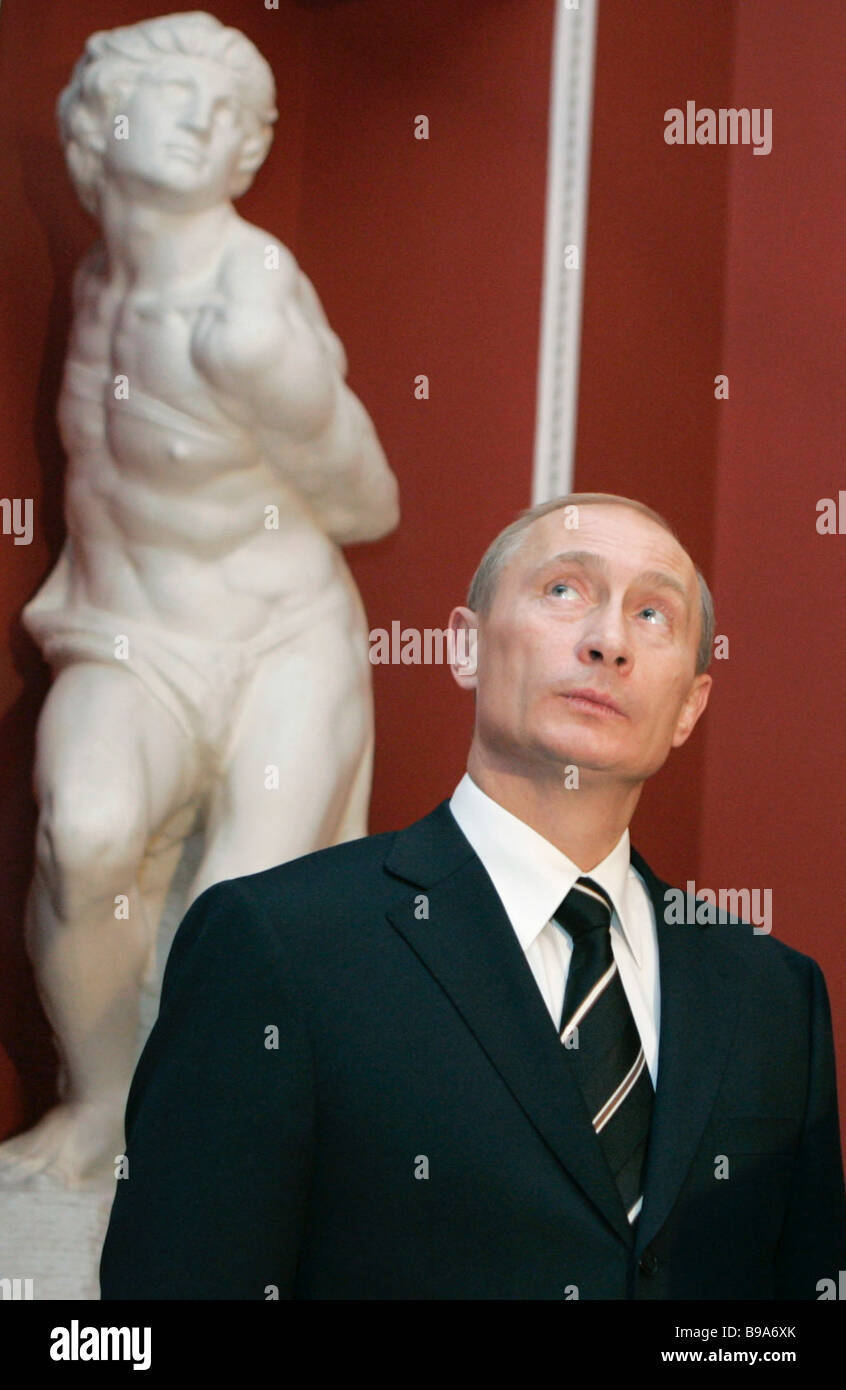 Russian President Vladimir Putin visits Moscow based State Picture ...