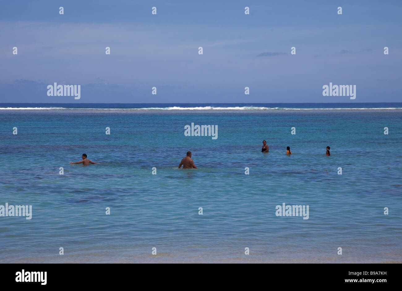 Polynesian Family with four Children in the Pacific Ocean - Rarotonga ...